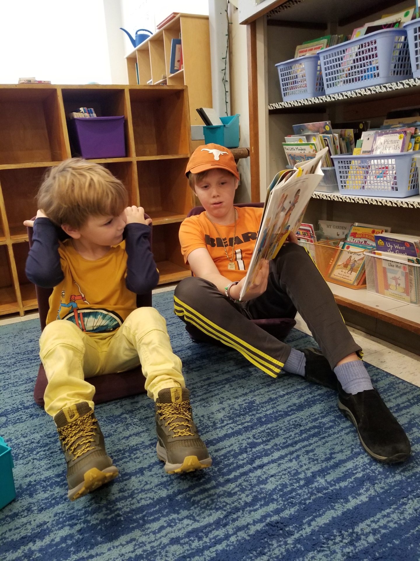 Amanda's 1-2 and Lara's 3-4 Join Forces for Buddy Reading ...